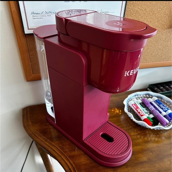 Keurig | Kitchen | Keurig Pink Coffee Maker | Poshmark